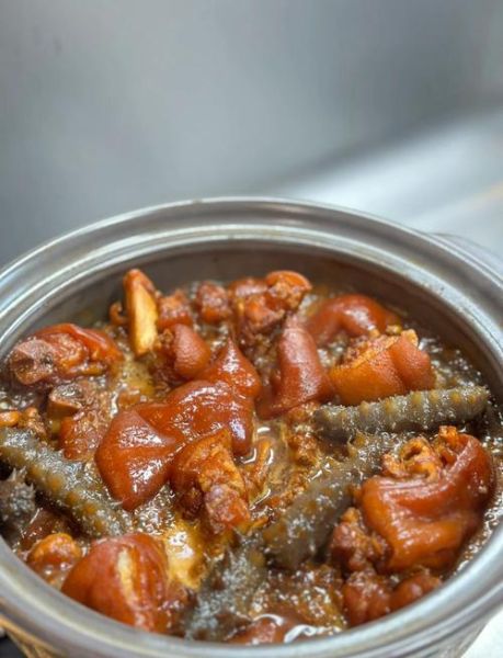 海参扒肘子怎么做_海参扒肘子家常做法-第1张图片-山城妙识