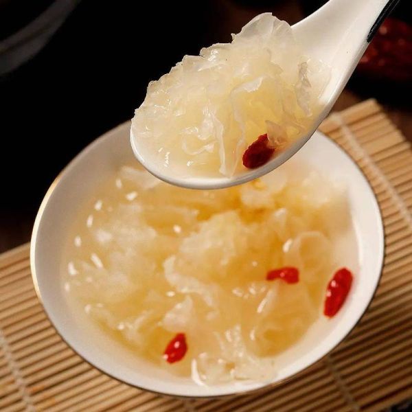 银耳汤可以天天喝吗_每天喝多少合适-第1张图片-山城妙识