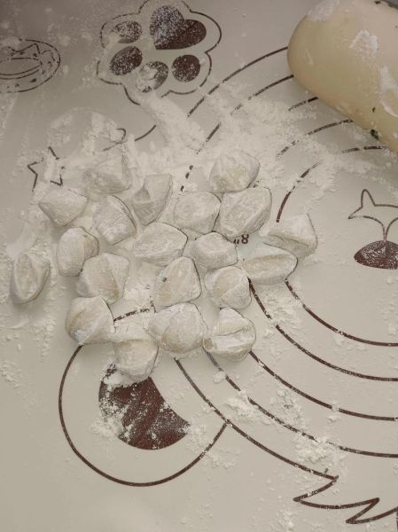 虾仁饺子馅怎么做才鲜嫩_虾仁饺子馅去腥增香的窍门-第1张图片-山城妙识 虾仁饺子馅怎么做才鲜嫩_虾仁饺子馅去腥增香的窍门-第1张图片-山城妙识