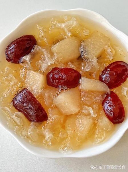 冰糖雪梨银耳汤怎么熬粘稠_银耳汤不粘稠原因-第1张图片-山城妙识 冰糖雪梨银耳汤怎么熬粘稠_银耳汤不粘稠原因-第1张图片-山城妙识