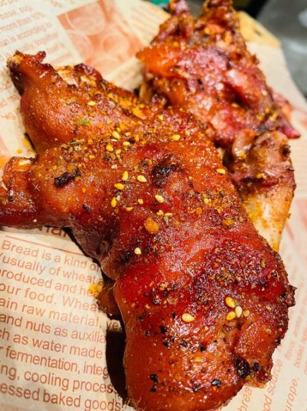 烤猪蹄培训一般多少钱_学烤猪蹄学费贵不贵-第1张图片-山城妙识 烤猪蹄培训一般多少钱_学烤猪蹄学费贵不贵-第1张图片-山城妙识