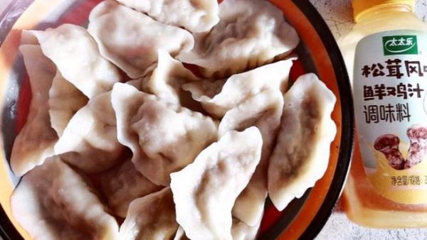 白菜粉条素馅怎么调好吃_素馅饺子不塌不腥秘诀-第1张图片-山城妙识
