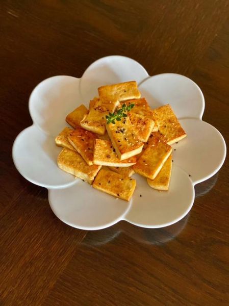 香煎豆腐怎么做好吃_家常香煎豆腐的做法-第1张图片-山城妙识