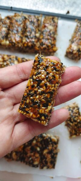 芝麻糖的制作方法_芝麻糖配料有哪些-第2张图片-山城妙识 芝麻糖的制作方法_芝麻糖配料有哪些-第2张图片-山城妙识