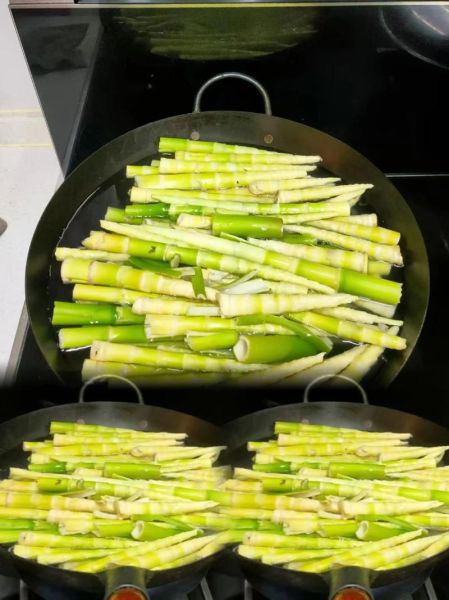 野生竹笋怎么做好吃_野生竹笋的做法大全集-第2张图片-山城妙识