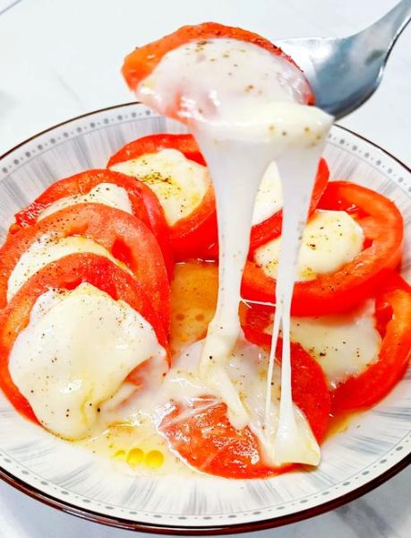 马苏里拉奶酪怎么吃_马苏里拉奶酪做法大全-第1张图片-山城妙识 马苏里拉奶酪怎么吃_马苏里拉奶酪做法大全-第1张图片-山城妙识