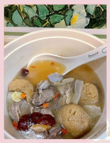 猴头菇炖排骨汤的做法_猴头菇炖多久才软烂-第1张图片-山城妙识 猴头菇炖排骨汤的做法_猴头菇炖多久才软烂-第1张图片-山城妙识