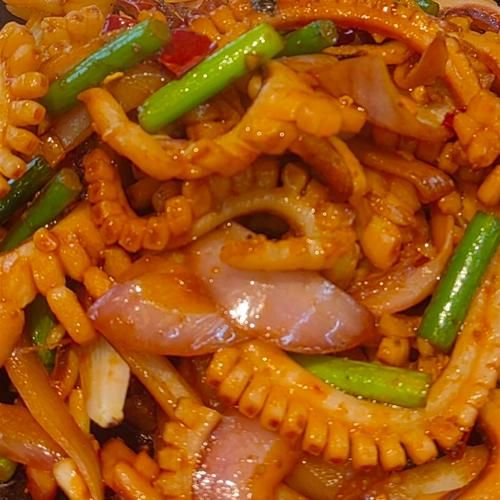 洋葱炒鱿鱼须怎么做才嫩_家常做法技巧-第1张图片-山城妙识 洋葱炒鱿鱼须怎么做才嫩_家常做法技巧-第1张图片-山城妙识