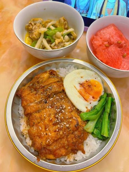 黑椒鸡排饭怎么做_黑椒鸡排饭酱汁比例-第1张图片-山城妙识 黑椒鸡排饭怎么做_黑椒鸡排饭酱汁比例-第1张图片-山城妙识