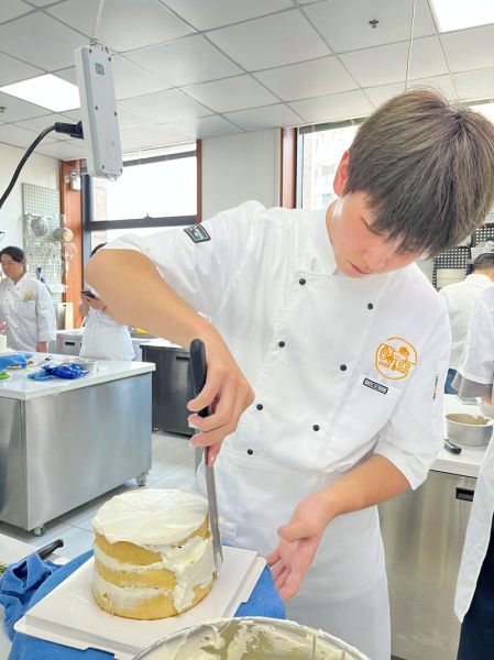 翻糖蛋糕培训多少钱_零基础学费贵吗-第1张图片-山城妙识