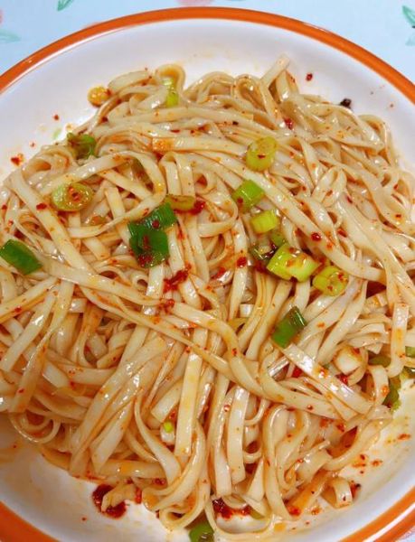 蚝油拌面怎么做_蚝油拌面热量高吗-第1张图片-山城妙识