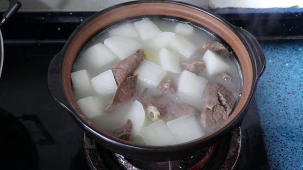萝卜猪肺汤的做法_猪肺怎么处理才干净-第3张图片-山城妙识