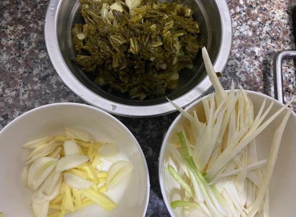 西红柿炖黄花鱼怎么做_西红柿炖黄花鱼的家常做法-第1张图片-山城妙识 西红柿炖黄花鱼怎么做_西红柿炖黄花鱼的家常做法-第1张图片-山城妙识