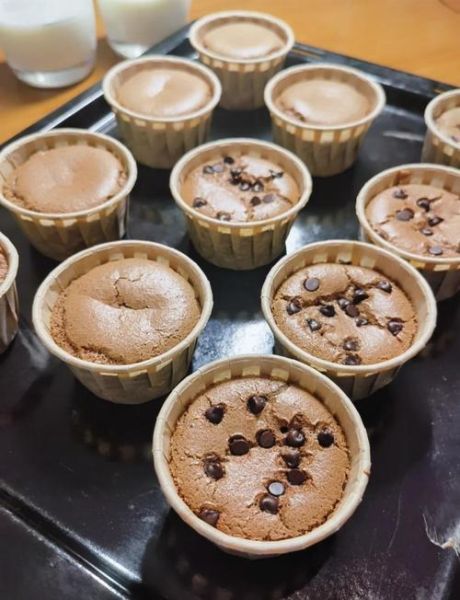 巧克力纸杯蛋糕怎么做_巧克力纸杯蛋糕为什么塌陷-第3张图片-山城妙识