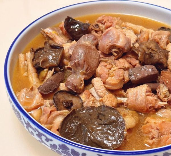 鸡和什么菜一起炖好吃_家常炖鸡最佳配菜-第1张图片-山城妙识