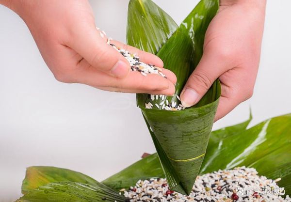 自己包的粽子要蒸多久_蒸粽子多长时间才熟-第1张图片-山城妙识