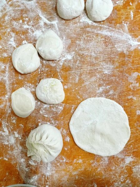 韭菜馅饼怎么做_韭菜馅饼怎么和面才软-第1张图片-山城妙识 韭菜馅饼怎么做_韭菜馅饼怎么和面才软-第1张图片-山城妙识