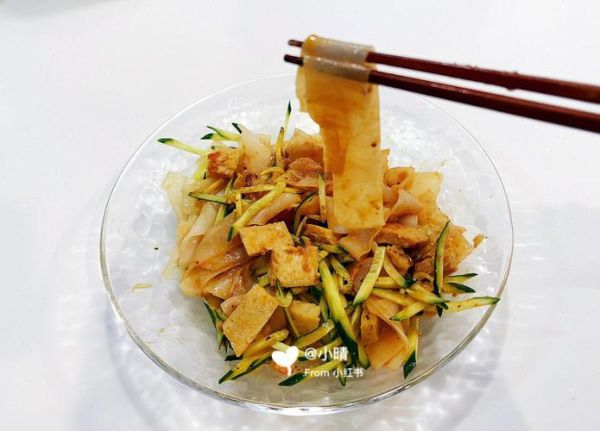 红油面皮怎么做_家常做法窍门-第3张图片-山城妙识