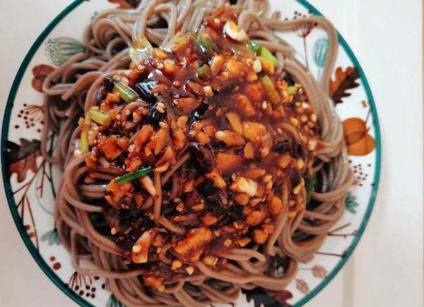 凉面条怎么做好吃_凉面条的家常做法大全-第3张图片-山城妙识