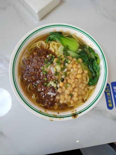 豌豆面怎么做好吃_豌豆面的家常做法-第1张图片-山城妙识