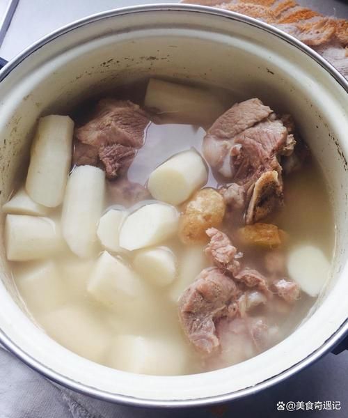 排骨山药汤怎么炖好喝_山药排骨汤去腥技巧-第1张图片-山城妙识
