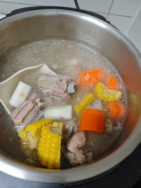 排骨山药汤怎么炖好喝_山药排骨汤去腥技巧-第2张图片-山城妙识