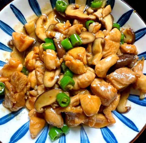 鸡腿菇怎么烧好吃_鸡腿菇炒多久才熟-第1张图片-山城妙识