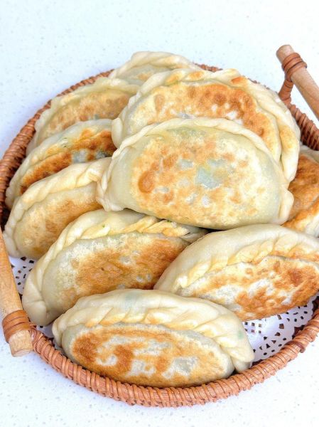 韭菜盒子是什么_韭菜盒子怎么做-第2张图片-山城妙识