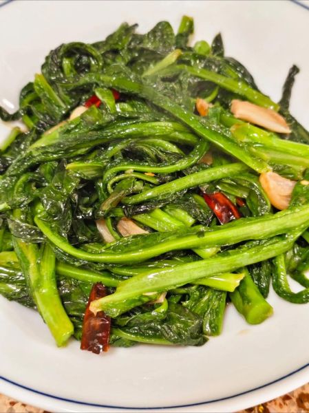 鲜嫩笋尖怎么炒好吃_春笋尖去涩味最快方法-第1张图片-山城妙识 鲜嫩笋尖怎么炒好吃_春笋尖去涩味最快方法-第1张图片-山城妙识