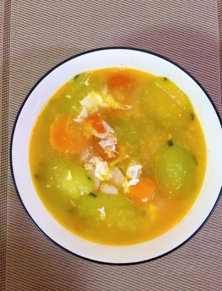 老黄瓜怎么炒好吃_老黄瓜汤的家常做法-第1张图片-山城妙识