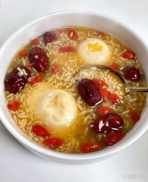 酒糟煮鸡蛋的做法_酒糟煮鸡蛋有什么功效-第2张图片-山城妙识 酒糟煮鸡蛋的做法_酒糟煮鸡蛋有什么功效-第2张图片-山城妙识