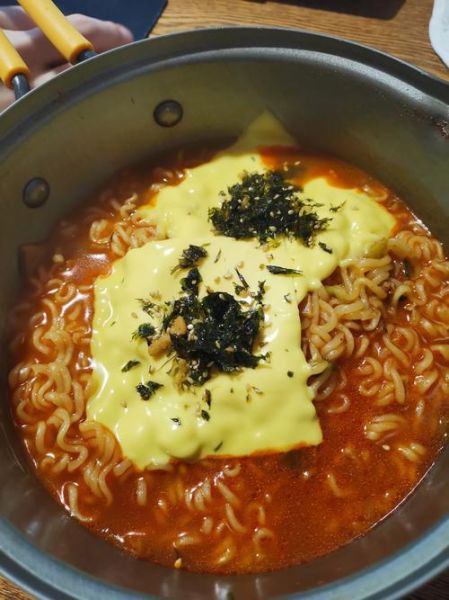 辛拉面可以泡着吃吗_辛拉面泡多久才好吃-第1张图片-山城妙识