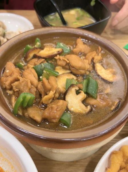 香菇鸡肉汤怎么炖好喝_家常做法步骤-第3张图片-山城妙识