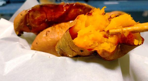 微波炉烤红薯用锡纸吗_微波炉烤红薯要不要包锡纸-第1张图片-山城妙识