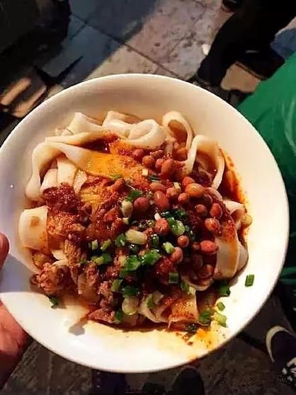 米皮怎么做_米皮的做法视频全过程-第1张图片-山城妙识