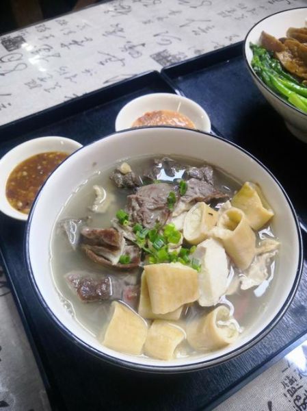 炖牛杂汤的做法_牛杂汤需要哪些配料-第2张图片-山城妙识