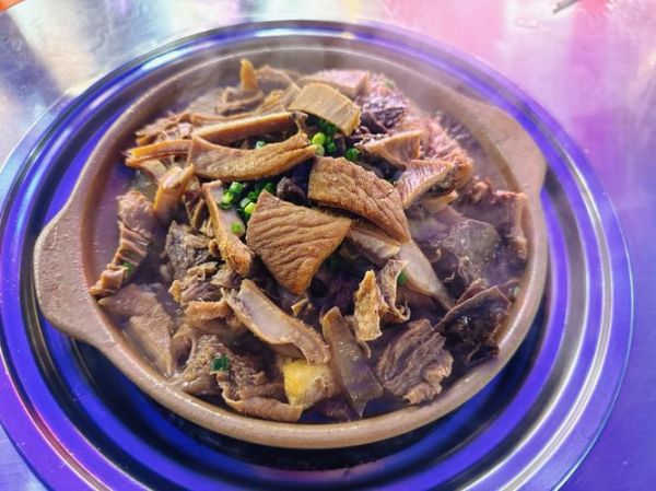 炖牛杂汤的做法_牛杂汤需要哪些配料-第1张图片-山城妙识