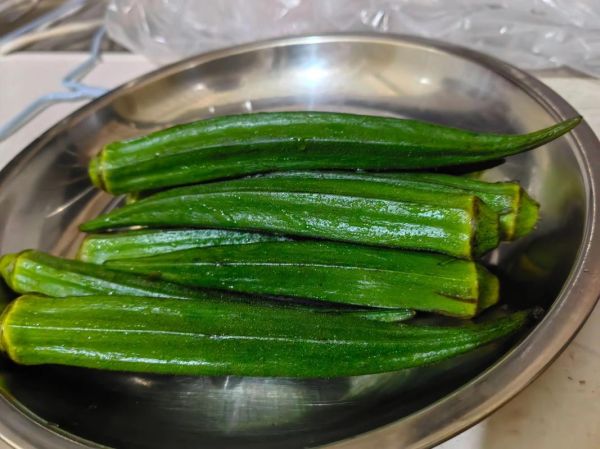秋葵怎么做不粘_秋葵焯水技巧-第1张图片-山城妙识 秋葵怎么做不粘_秋葵焯水技巧-第1张图片-山城妙识