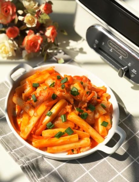 正宗韩式辣炒年糕怎么做_韩式辣炒年糕辣度怎么调-第3张图片-山城妙识