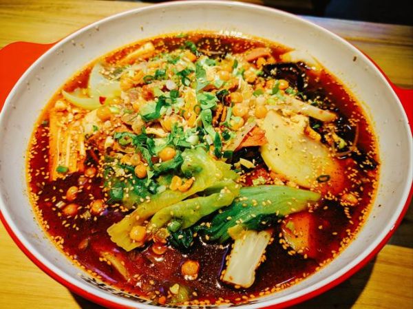 冒菜红油怎么熬_50斤商用配方比例-第1张图片-山城妙识 冒菜红油怎么熬_50斤商用配方比例-第1张图片-山城妙识