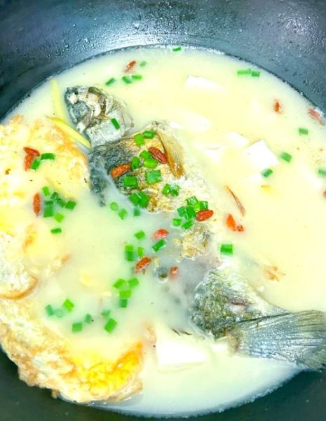 豆腐鲫鱼汤的做法_鲫鱼汤怎么炖不腥-第1张图片-山城妙识 豆腐鲫鱼汤的做法_鲫鱼汤怎么炖不腥-第1张图片-山城妙识