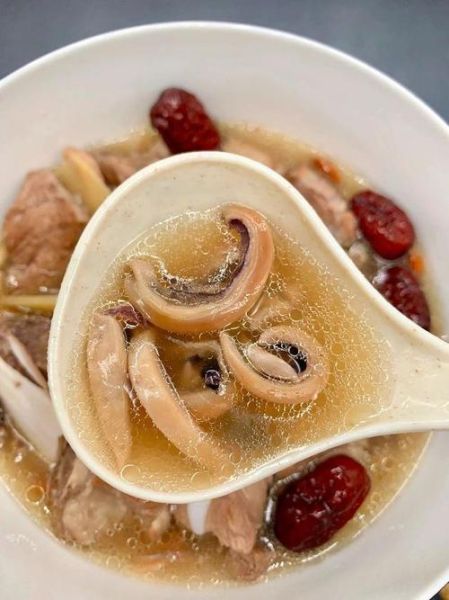 筒骨墨鱼汤的做法大全_墨鱼要不要提前泡发-第2张图片-山城妙识