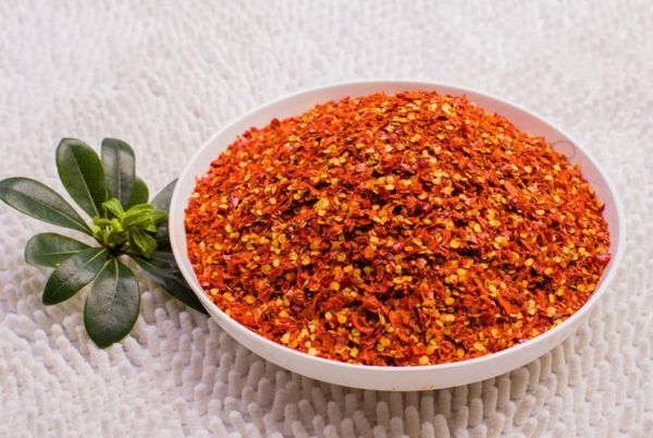 辣椒碎怎么保存不变色_辣椒碎能放多久-第1张图片-山城妙识 辣椒碎怎么保存不变色_辣椒碎能放多久-第1张图片-山城妙识