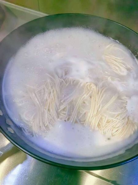 面条怎么煮不坨_面条煮多久才筋道-第1张图片-山城妙识