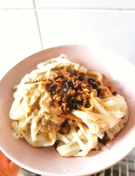 麻酱拌面酱汁怎么调_麻酱拌面汁比例是多少-第3张图片-山城妙识 麻酱拌面酱汁怎么调_麻酱拌面汁比例是多少-第3张图片-山城妙识