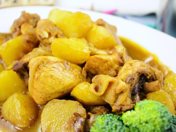 红烧咖喱鸡块怎么做_咖喱鸡块红烧技巧-第3张图片-山城妙识 红烧咖喱鸡块怎么做_咖喱鸡块红烧技巧-第3张图片-山城妙识