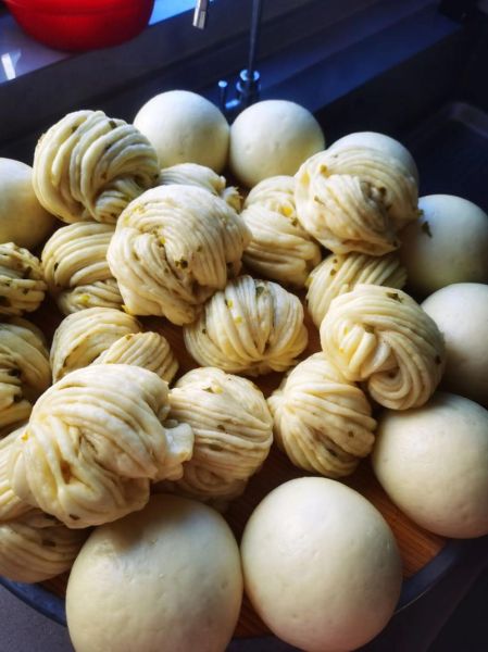 花卷怎么蒸才松软_花卷花样做法大全图解-第3张图片-山城妙识 花卷怎么蒸才松软_花卷花样做法大全图解-第3张图片-山城妙识