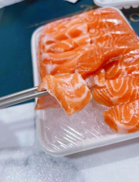 三文鱼生吃好吃吗_生吃三文鱼什么味道-第1张图片-山城妙识 三文鱼生吃好吃吗_生吃三文鱼什么味道-第1张图片-山城妙识