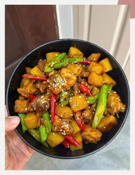 鸡腿炖土豆怎么做好吃_鸡腿炖土豆的家常做法-第1张图片-山城妙识 鸡腿炖土豆怎么做好吃_鸡腿炖土豆的家常做法-第1张图片-山城妙识