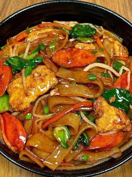 鸡蛋炒河粉家常做法_怎样炒河粉不粘锅-第2张图片-山城妙识